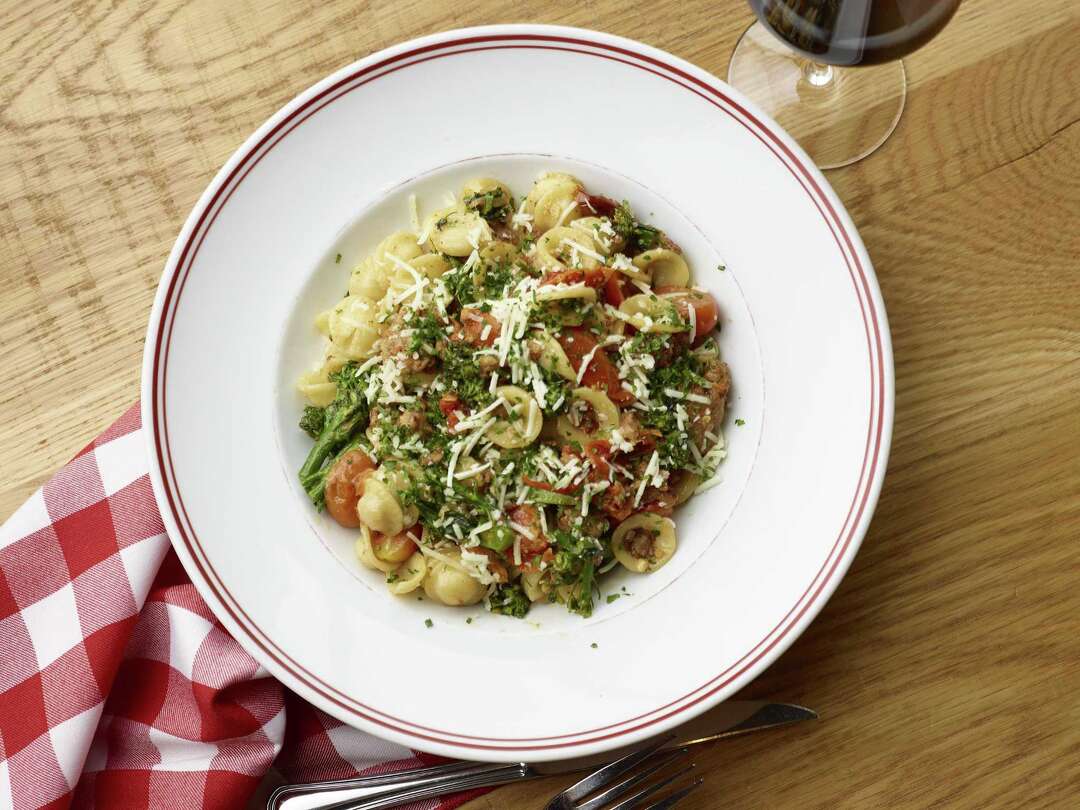 Buddy V’s sets opening date for new S.A. location