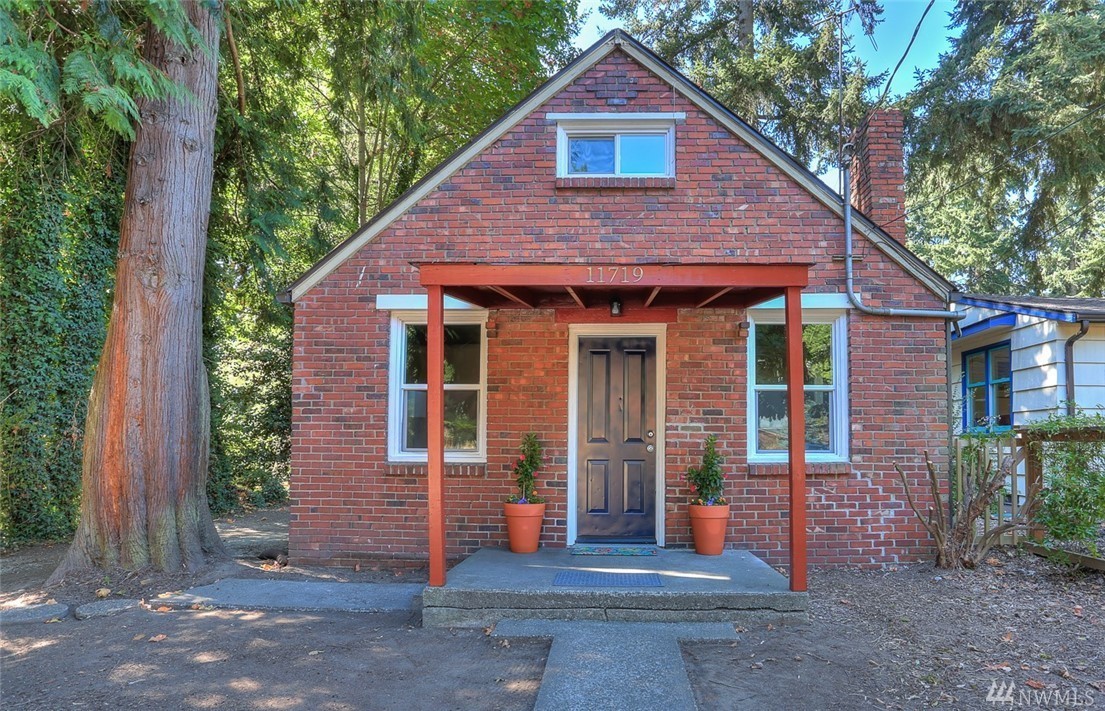 Homes with big backyards to see this weekend