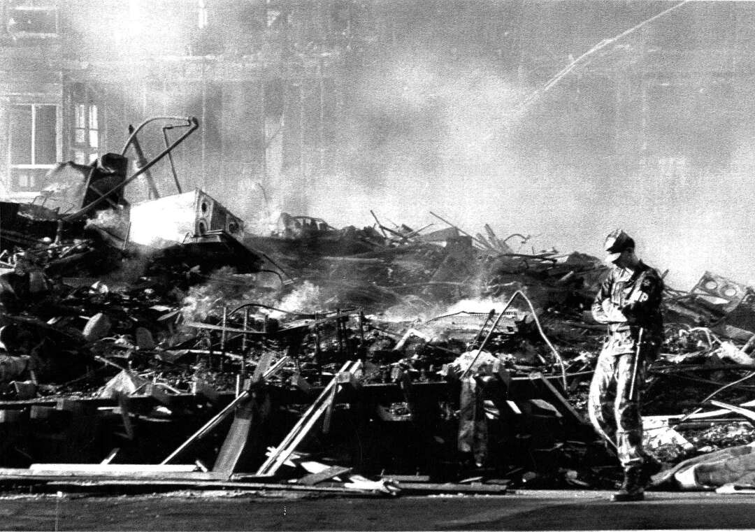 Long-forgotten Loma Prieta quake photos show disaster’s depths