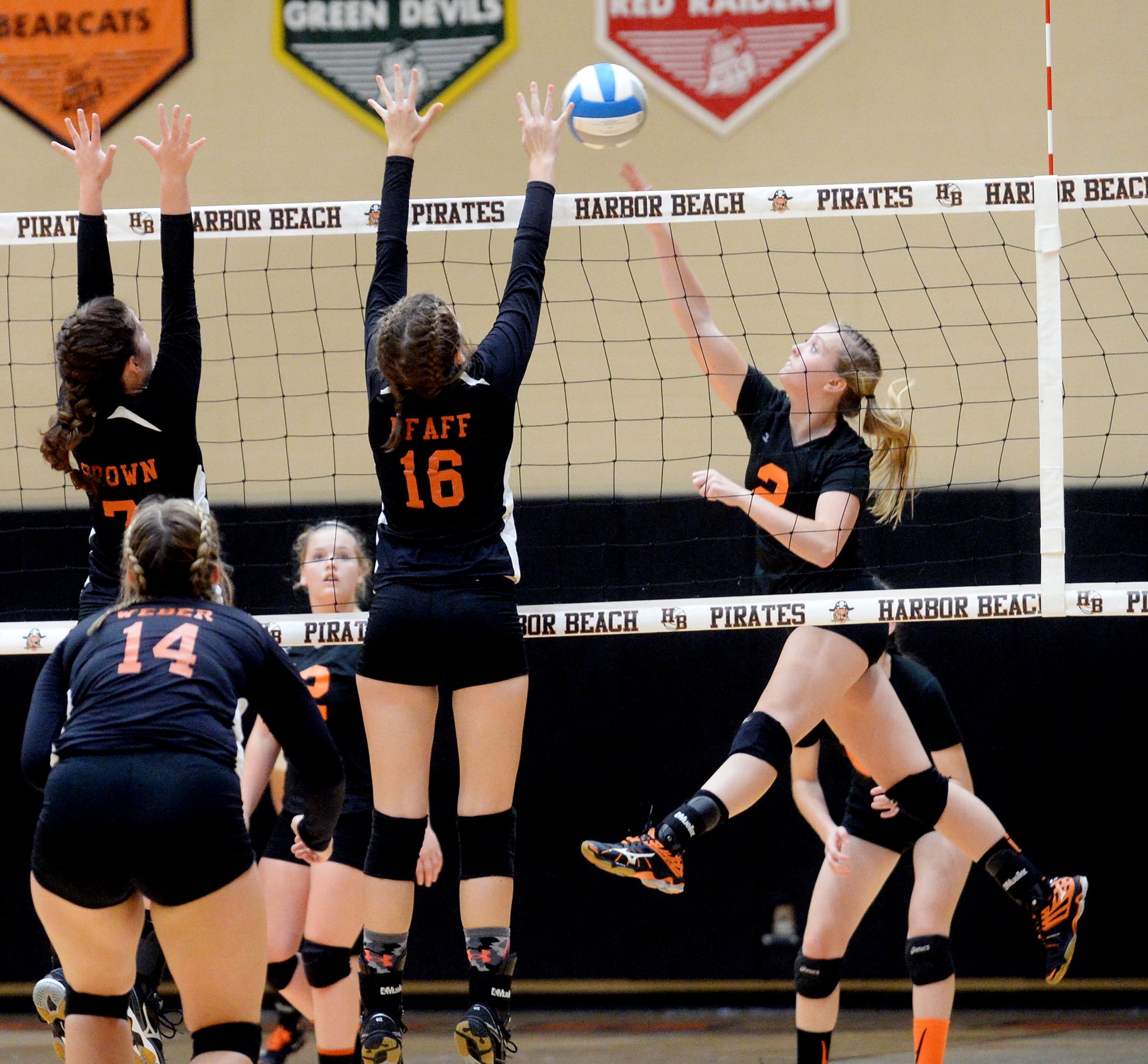 Area Volleyball: Ubly rallies to beat Harbor Beach in five