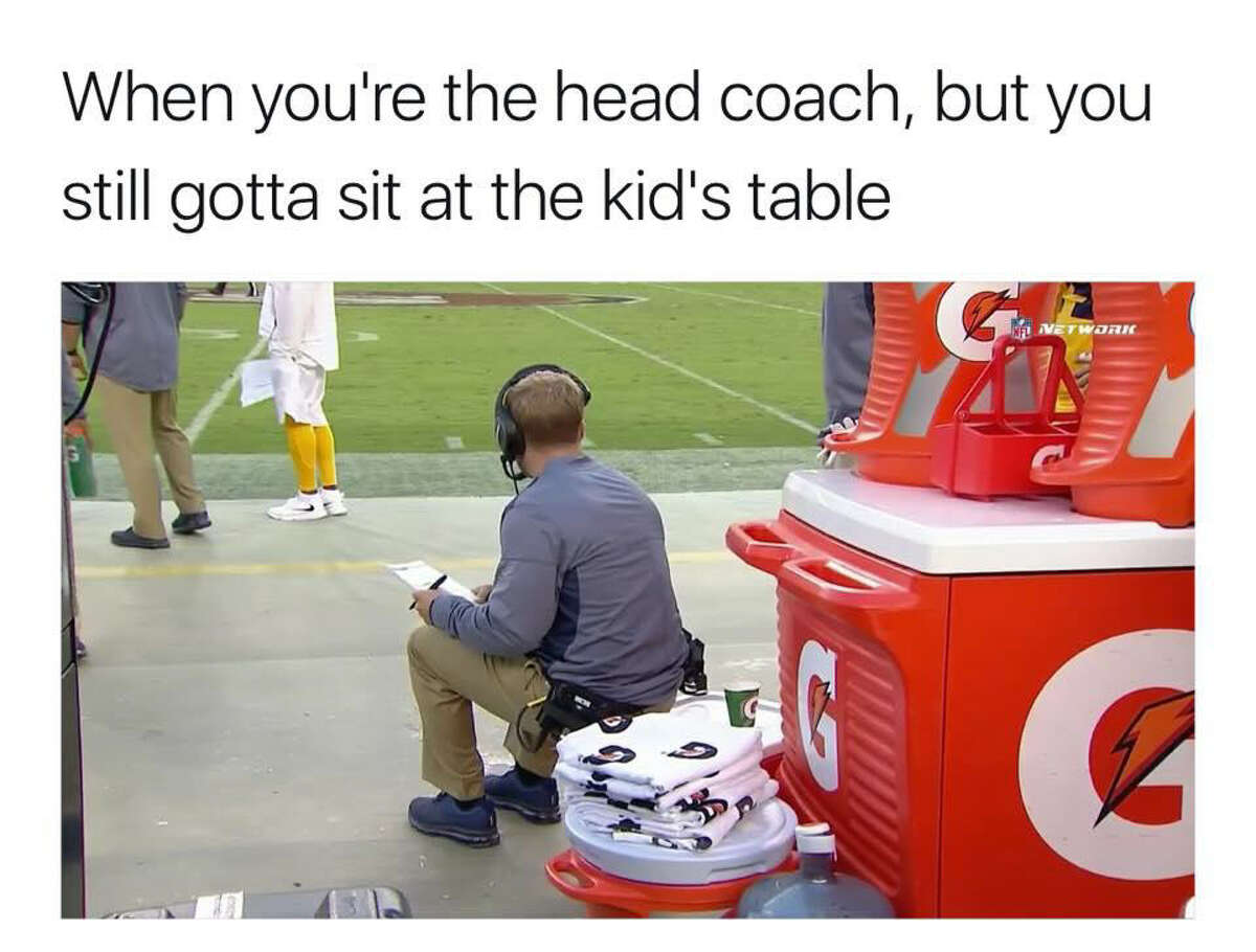 Memes make fun of Texans' failed upset, winless Giants