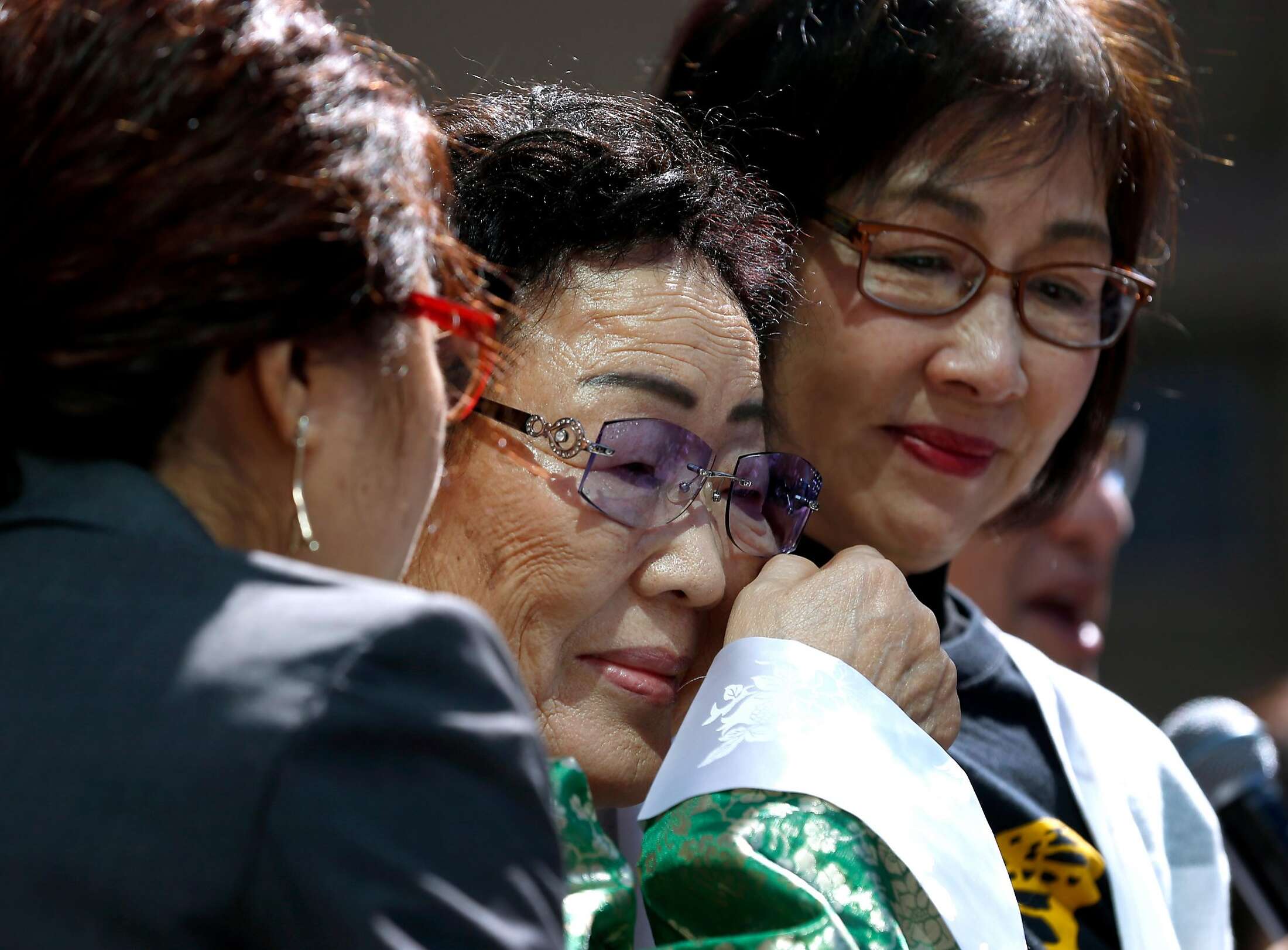 ‘Comfort Women’ statue unveiled in SF Chinatown