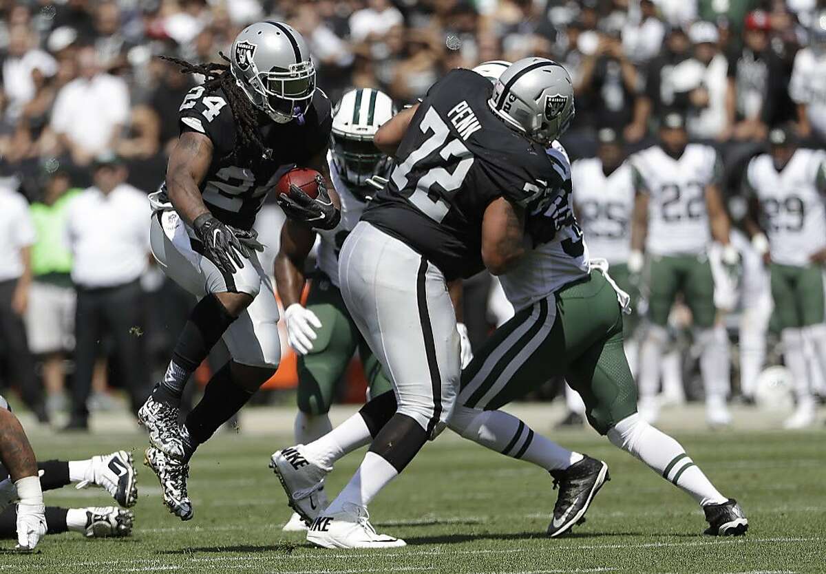 Raiders lean on gritty, nasty offensive line