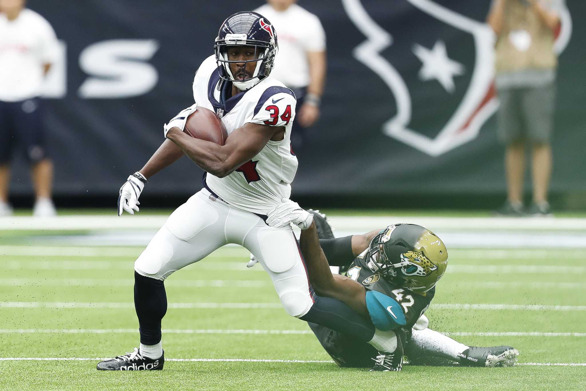 Texans' Tyler Ervin out with knee injury