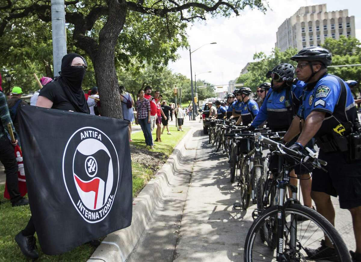Counter-protest turns rowdy on Capitol grounds