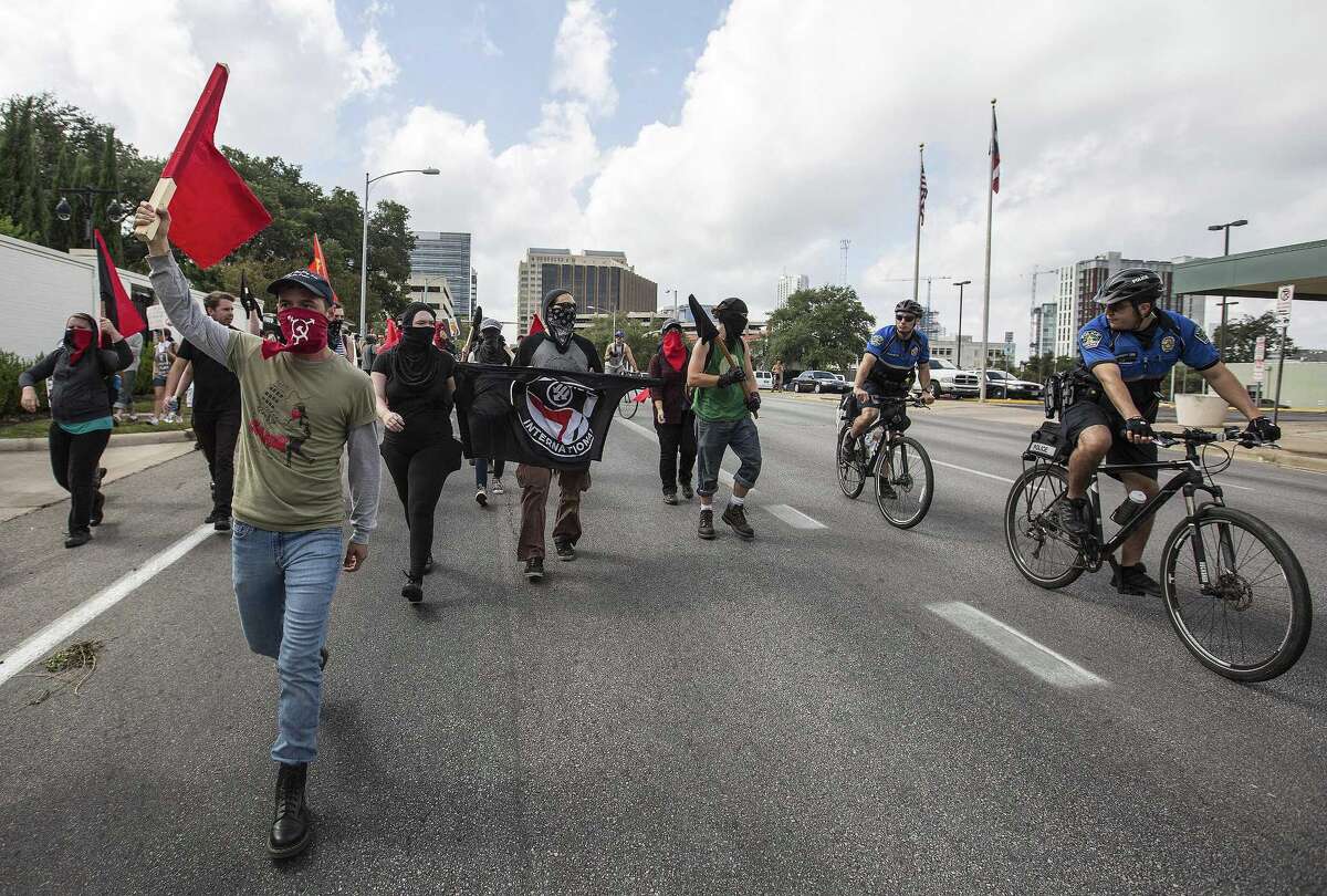 Counter-protest turns rowdy on Capitol grounds