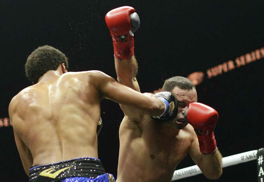 Rising S.A. fighters post wins at dome - San Antonio Express-News