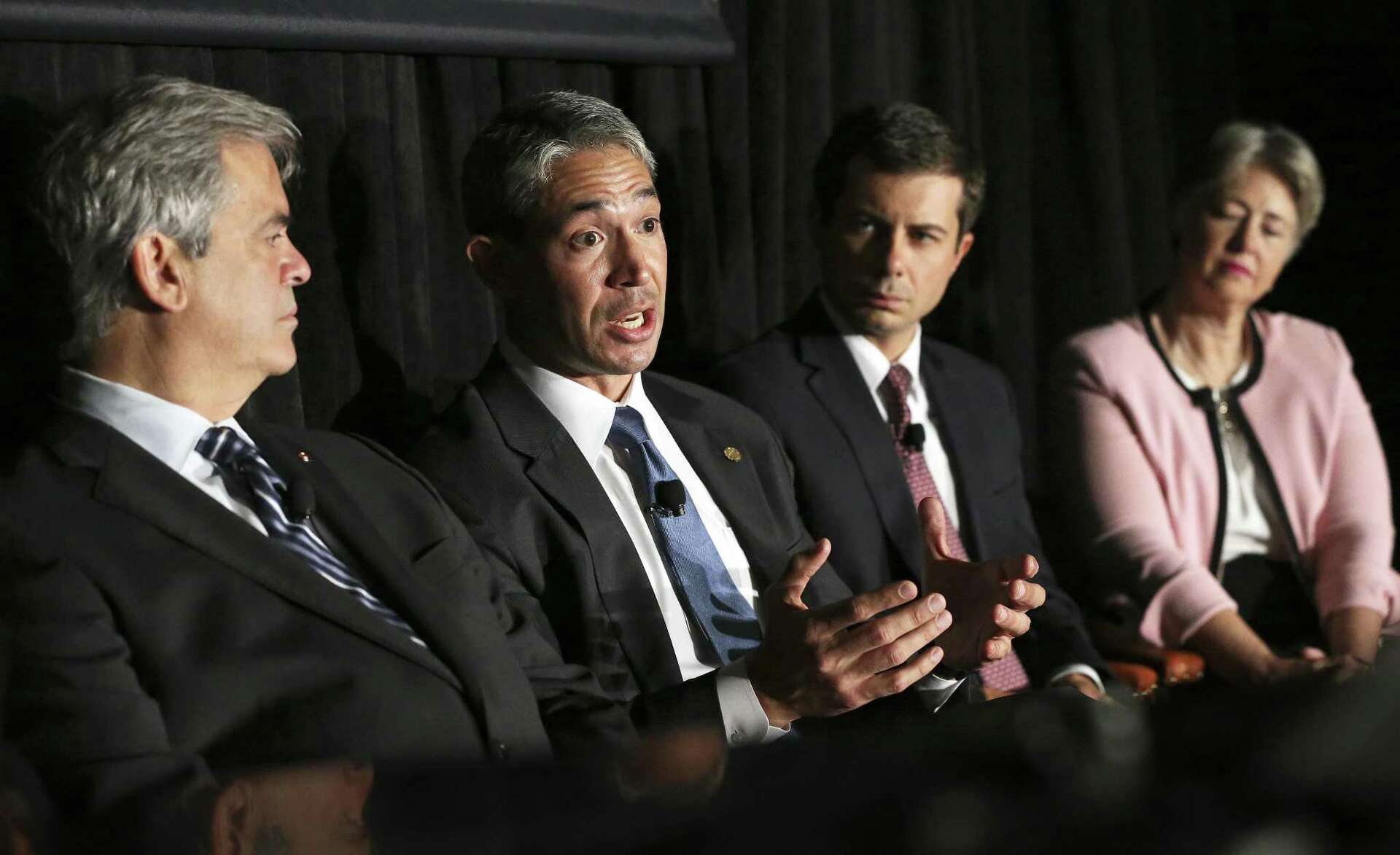 Nirenberg, other mayors, discuss climate change and cities