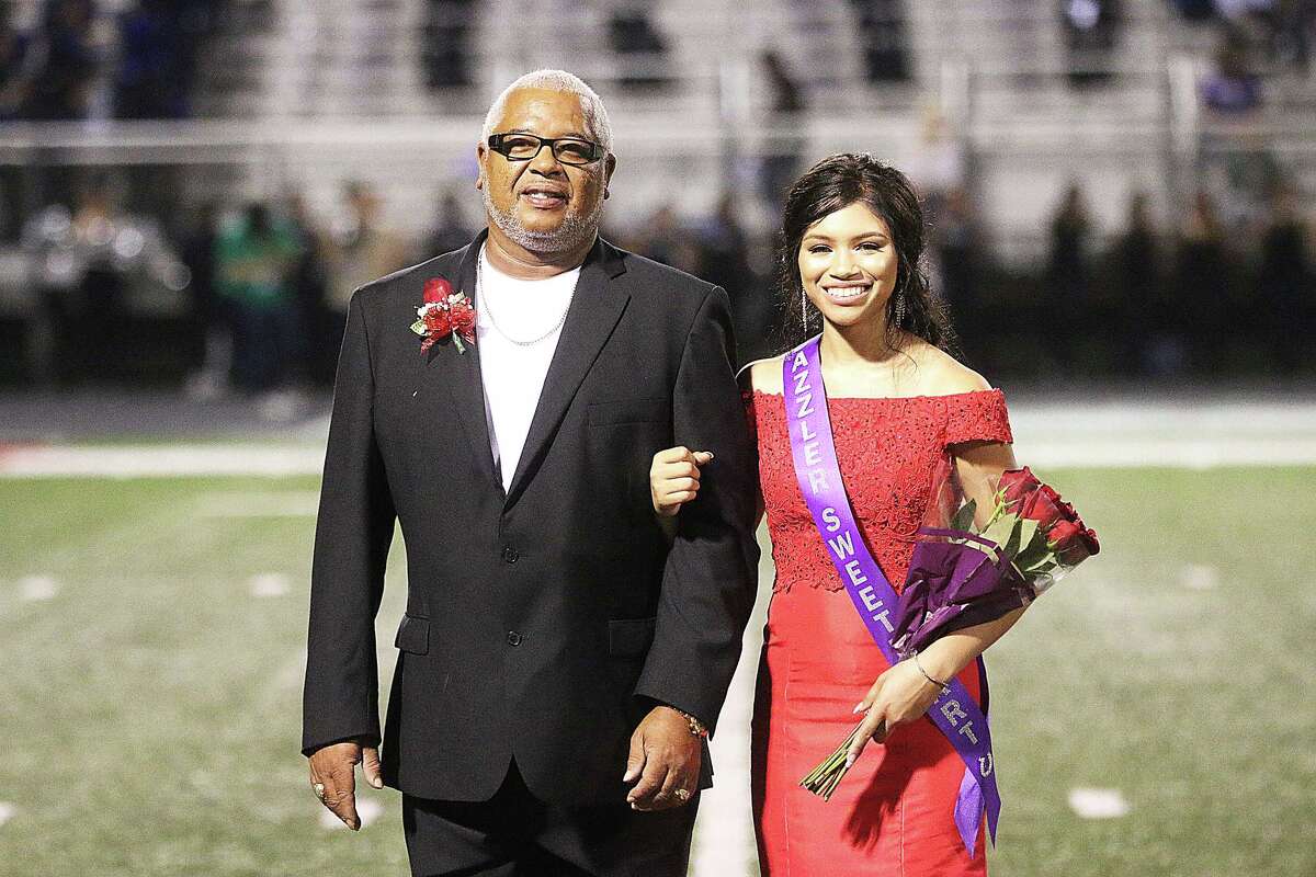 Dayton HS crowns homecoming king, queen
