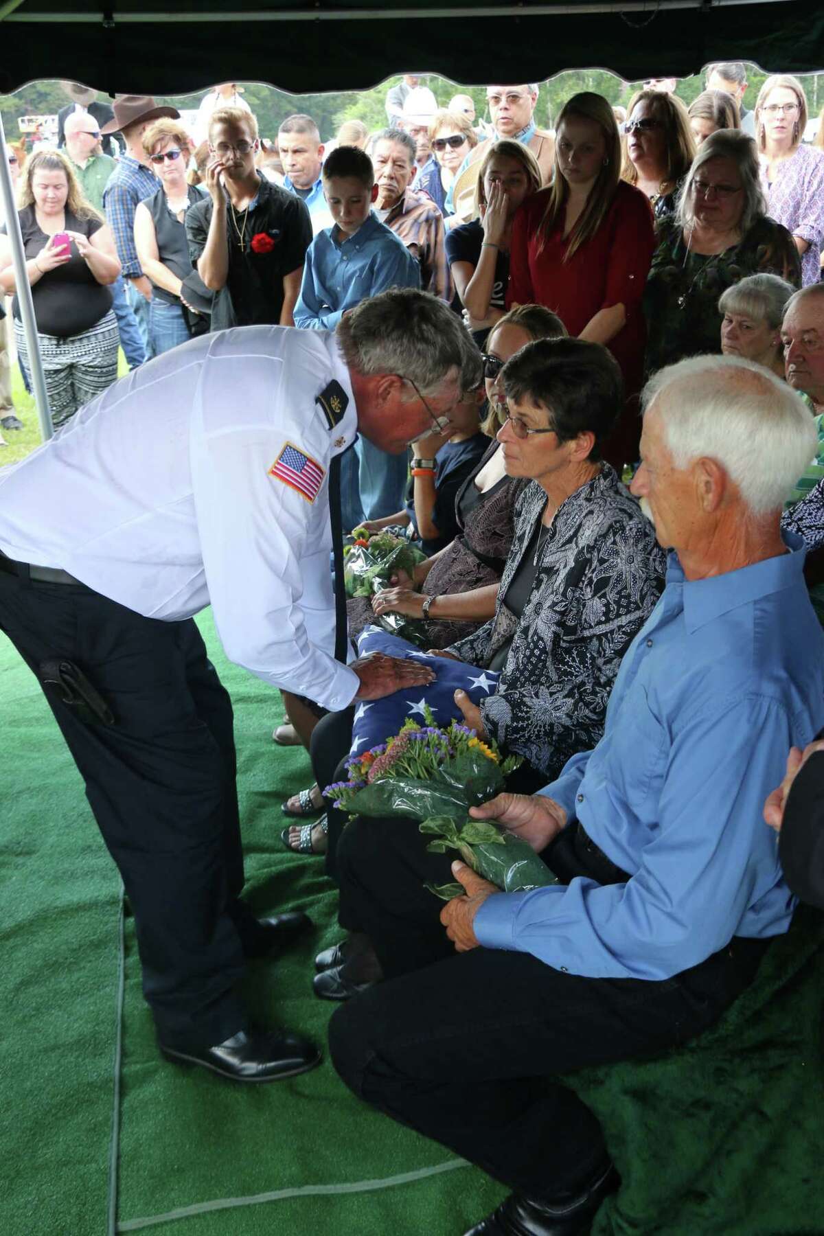 Houston 'firefighter cowboy' laid to rest near his Batson home