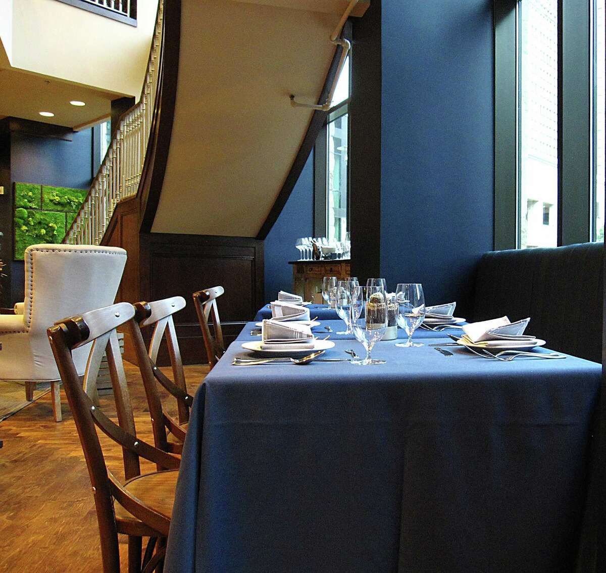 Review: Chef Jason Dady hits his target at Range chophouse on the River ...