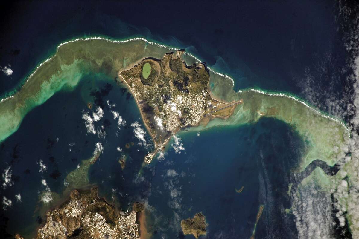 Conspiracy theorist: You can't fall off flat Earth edge due to 'Pac-Man ...