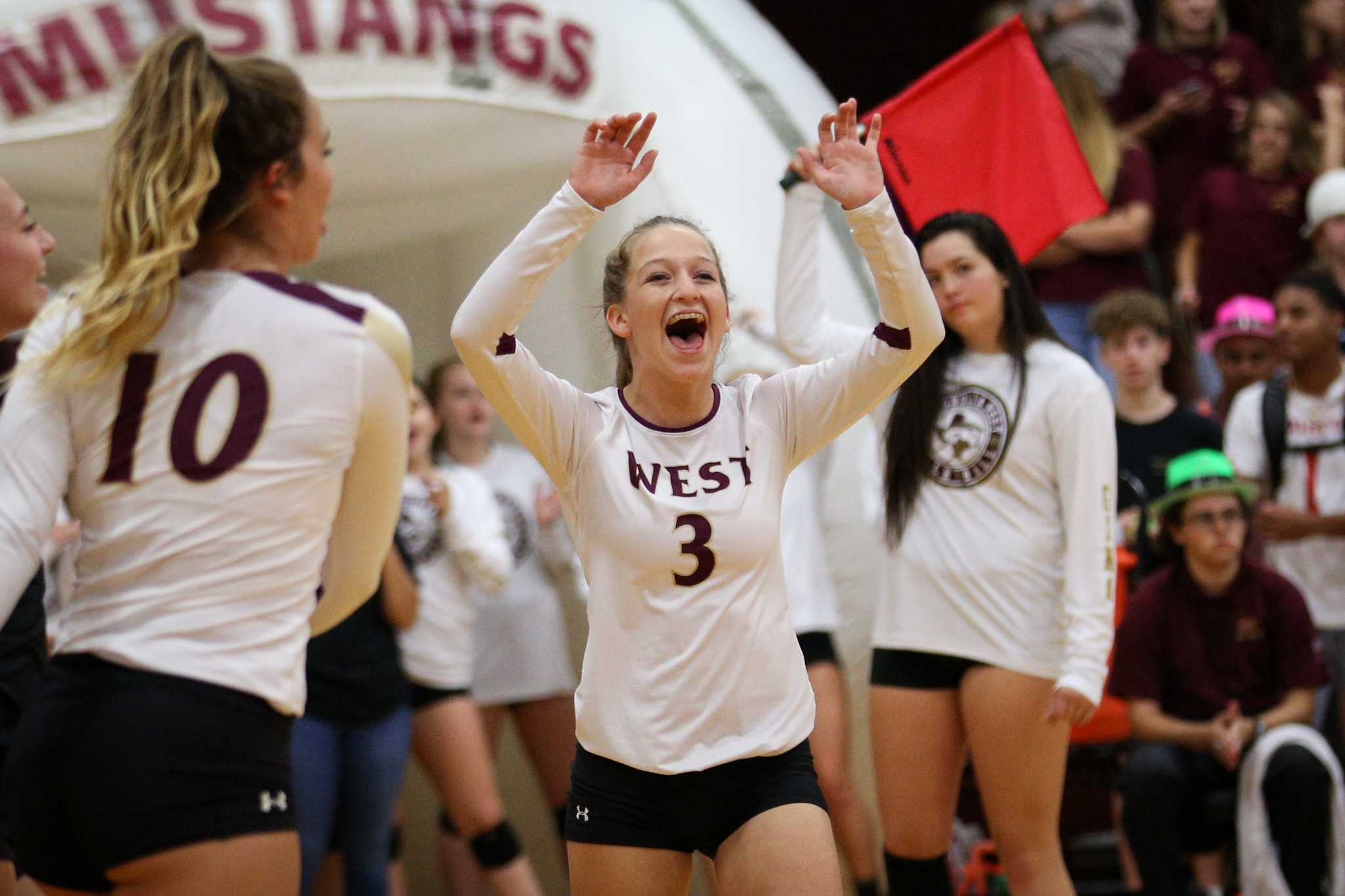VOLLEYBALL: Magnolia West tops crosstown rival Magnolia VOLLEYBALL: Magnolia West tops crosstown rival Magnolia