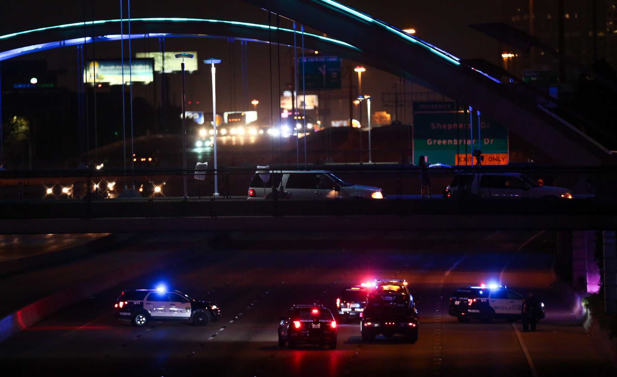 Houston police officer critically injured after traffic stop on US 59