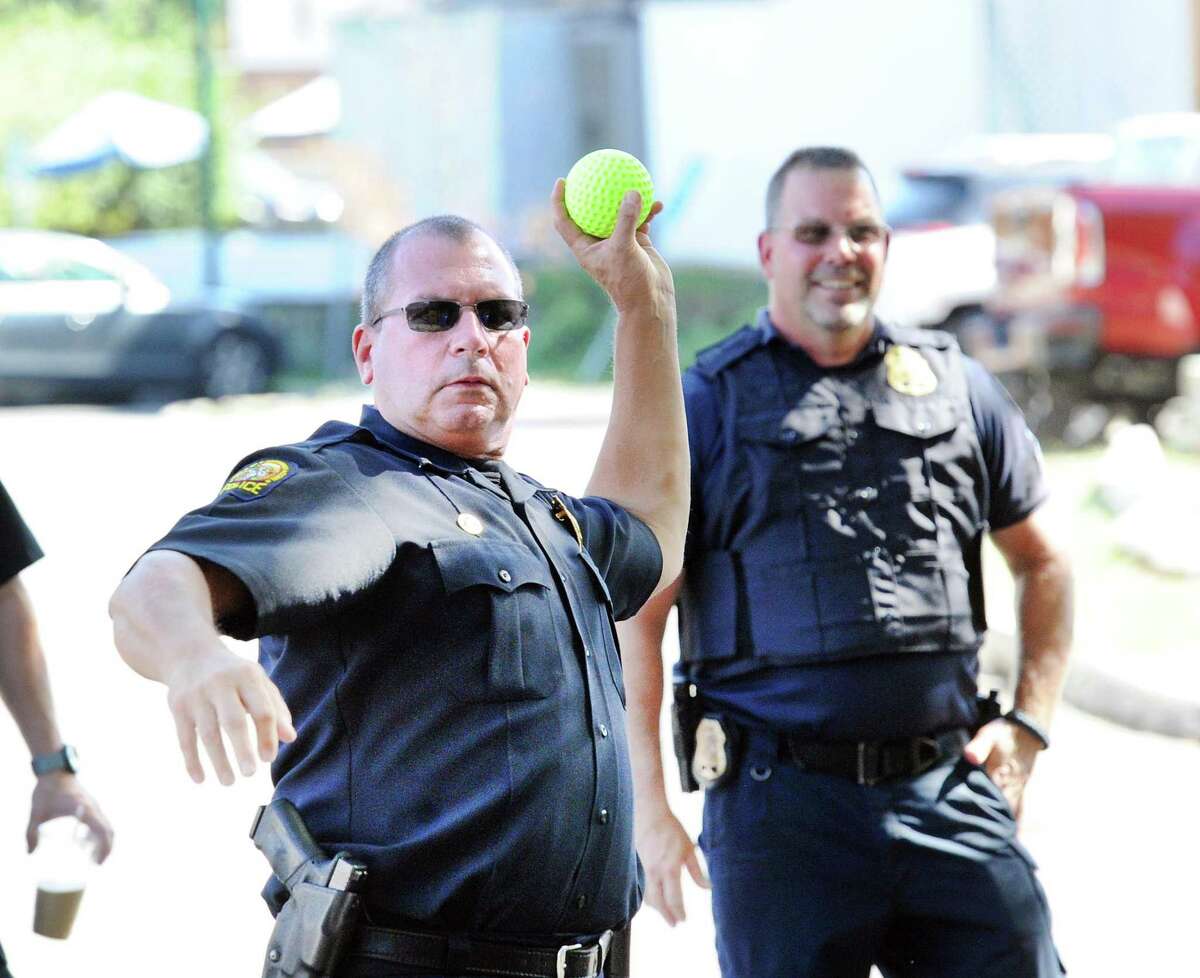 “Thank a Cop” event gets police chief dunked in Cos Cob
