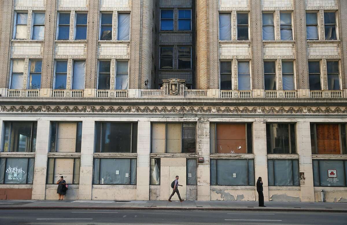 Proposed Oakland towers put old treasures at risk