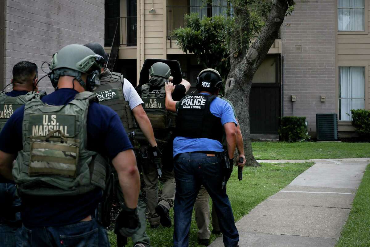 Manhunters: Fugitive task force pounds the pavement in search of criminals