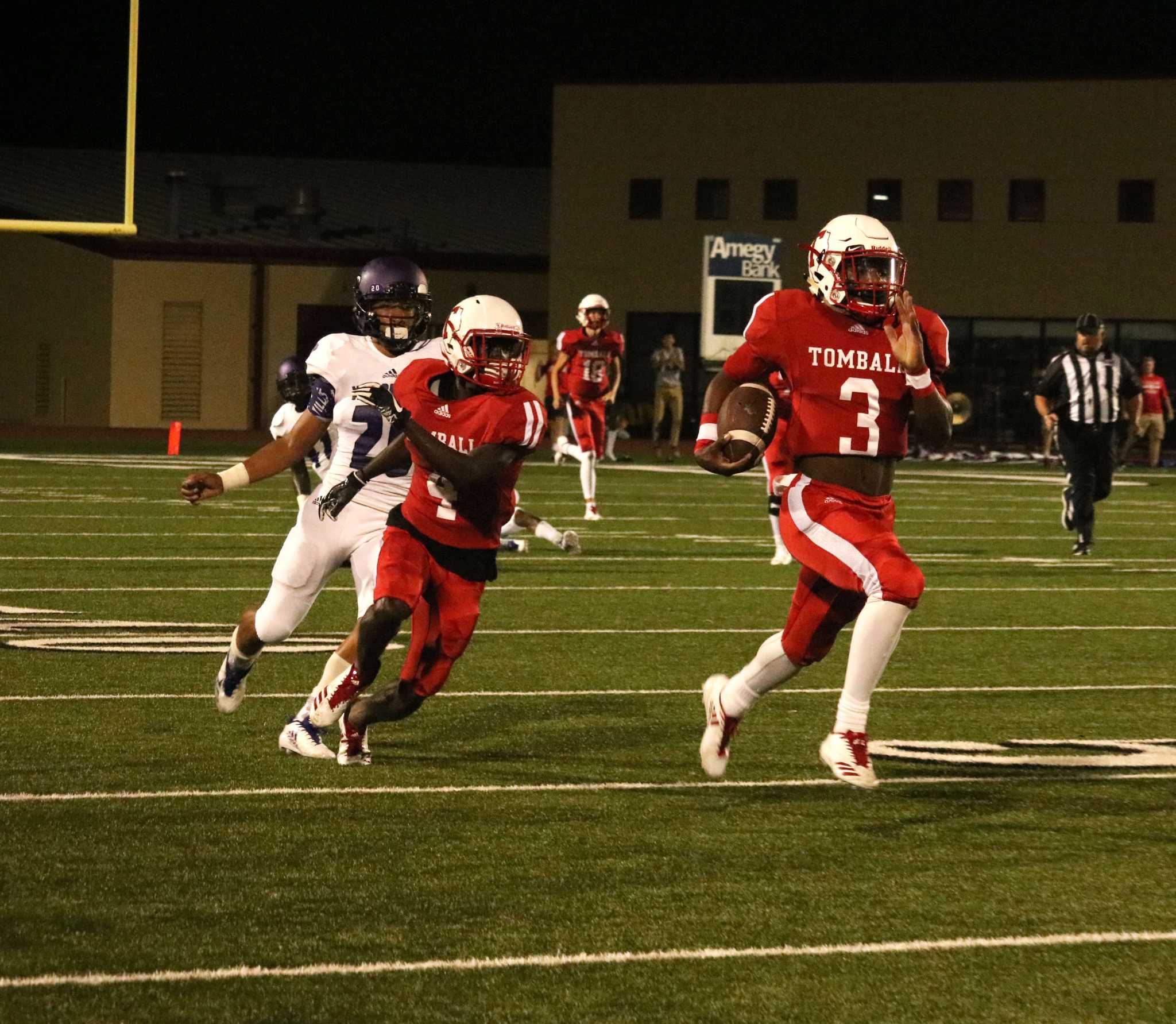 Dark Ages of Tomball Football over, with the Cougars 4-0