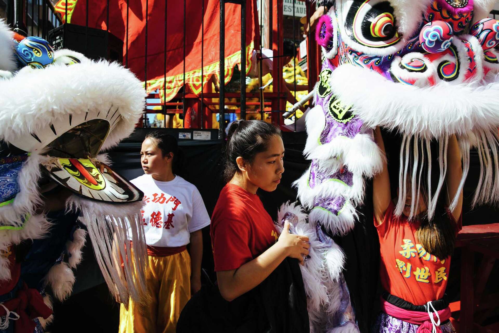 Autumn Moon Festival brings crowds to Chinatown’s Grant Avenue in SF