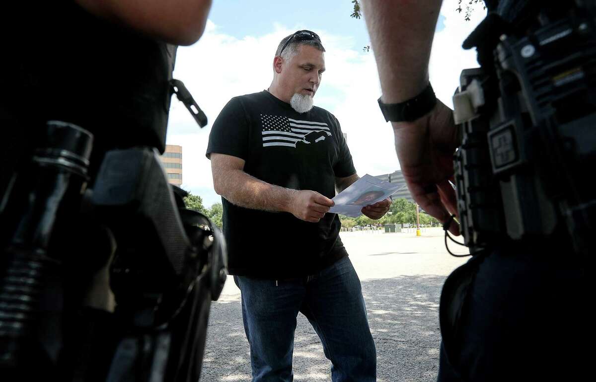 Manhunters: Fugitive task force pounds the pavement in search of criminals