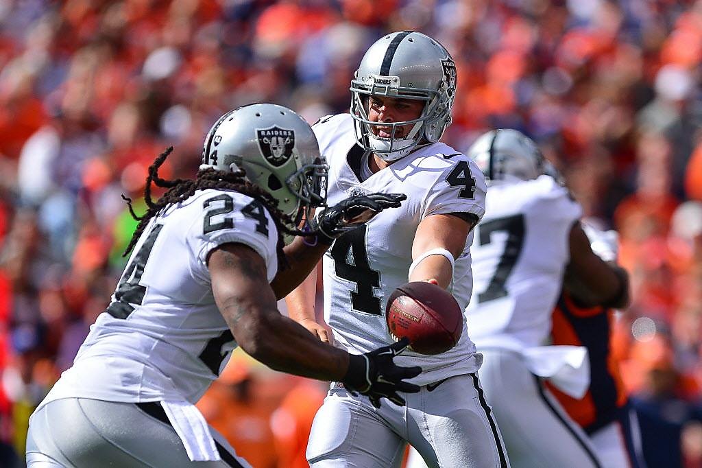 Derek Carr injured as Raiders fall at Denver