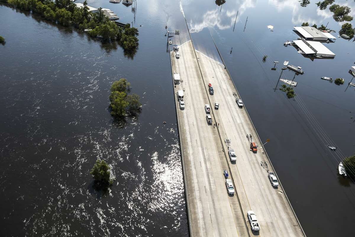 Flooding delays completion of I-10 bridge