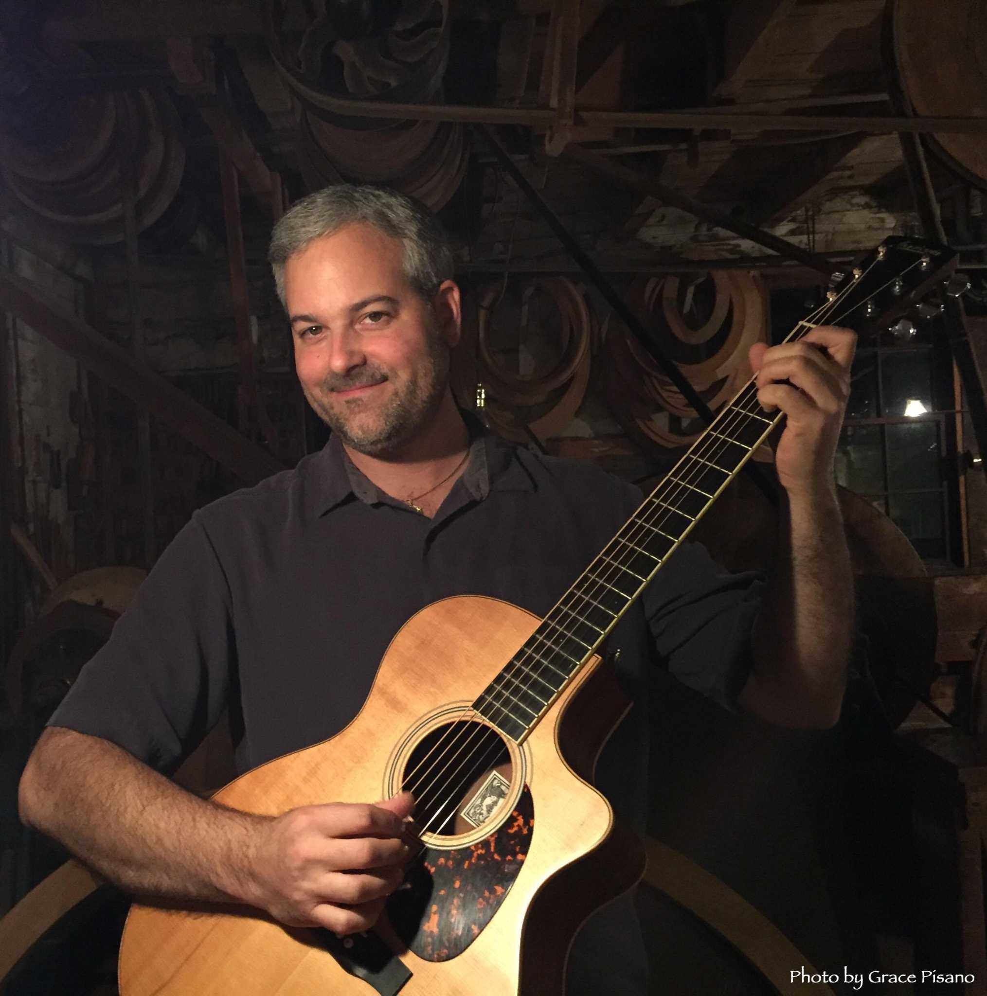 Guitarist Glenn Roth to perform in Hartford Oct. 14