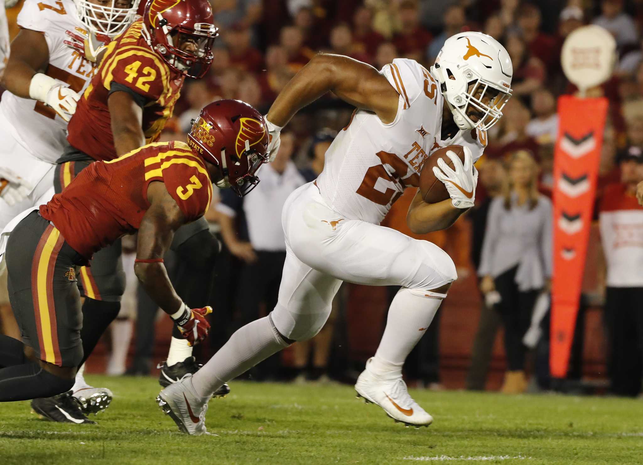 Ex-Texas RB Chris Warren III making NFL bid at combine