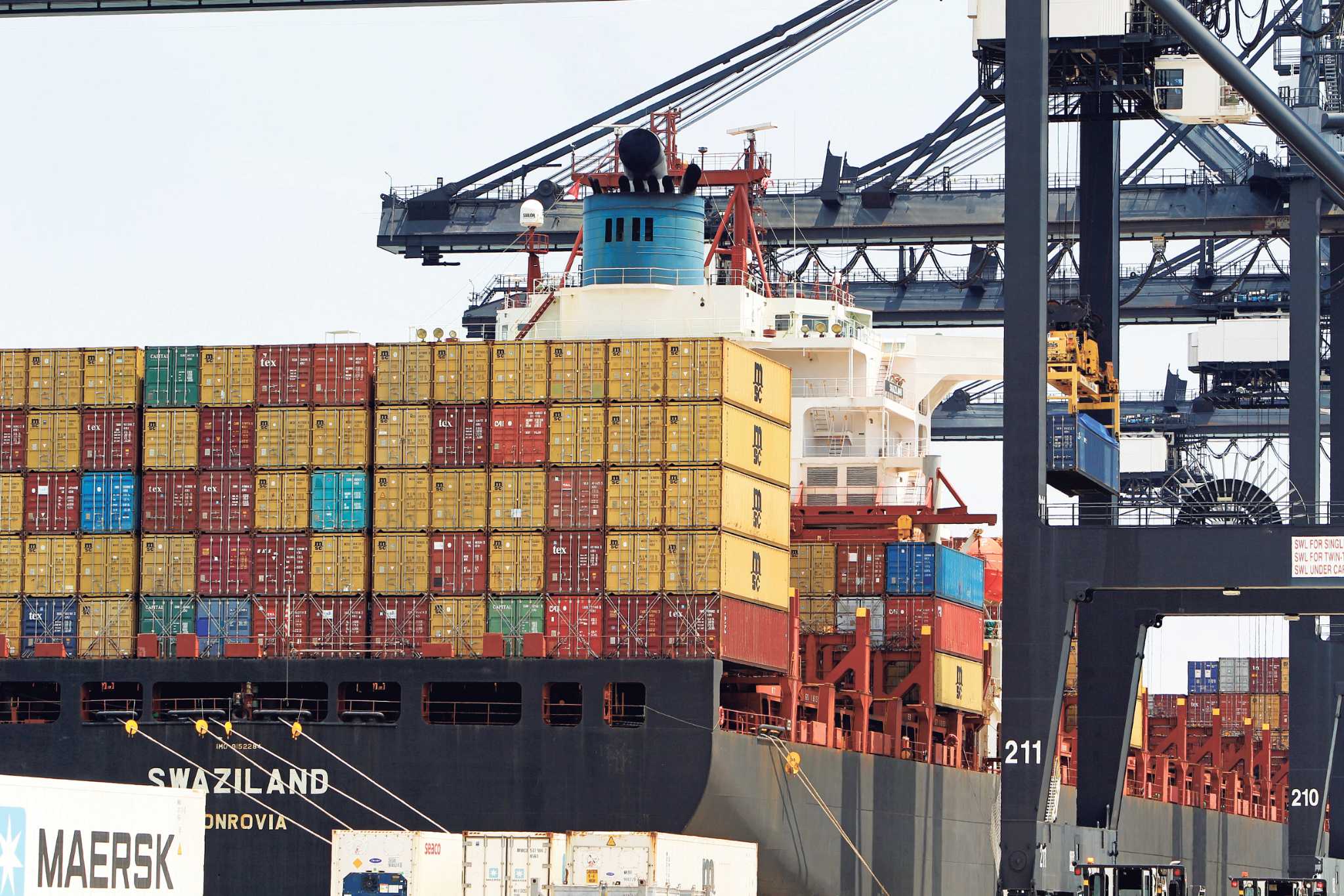 Port Houston sees larger container ships, invests in rail