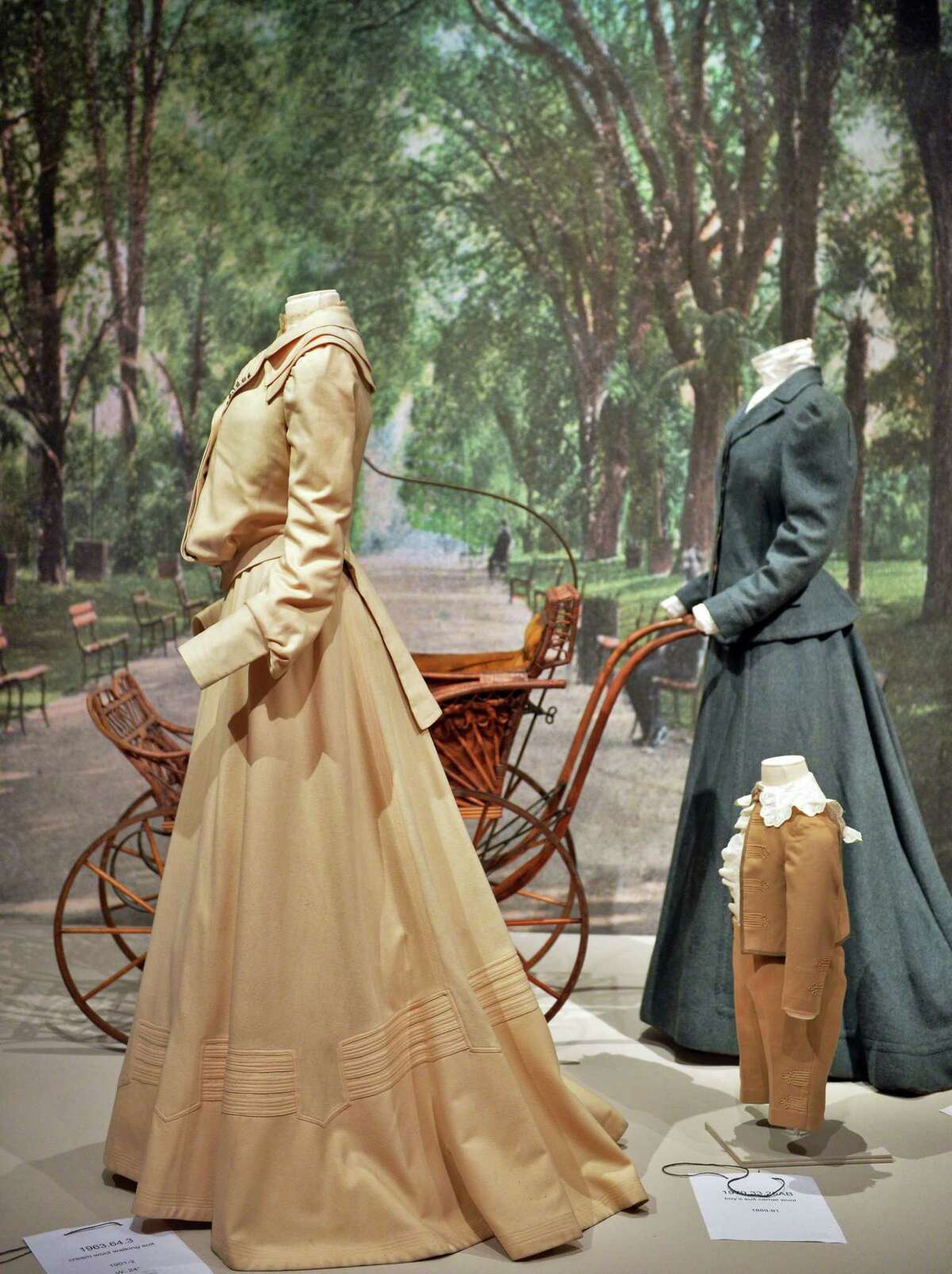 Photos: 19th century fashion at the Albany Institute