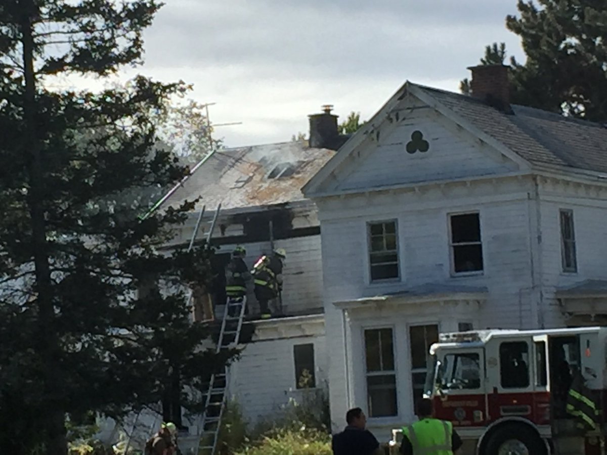 Fire damages historic farmhouse in North Greenbush