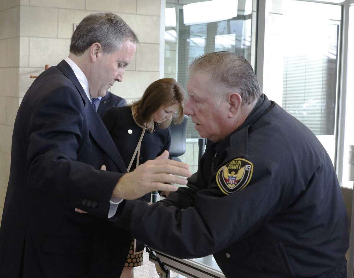 Paxton’s legal defense fund under investigation, special prosecutor says