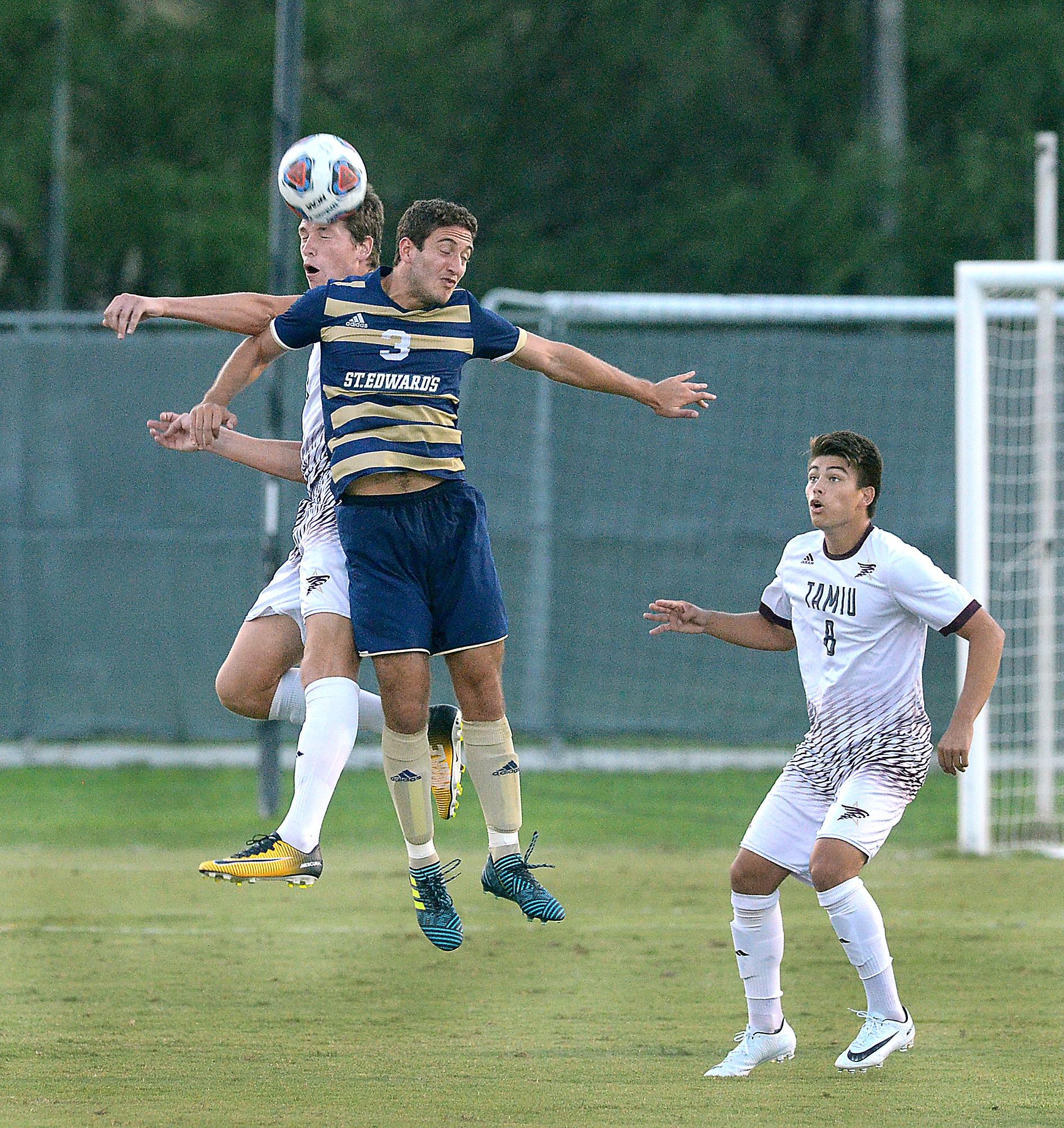 TAMIU soccer teams to begin league play Thursday