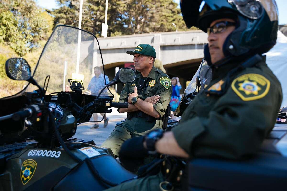 Crowds flock to Fleet Week and Hardly Strictly, unbowed by Las Vegas ...