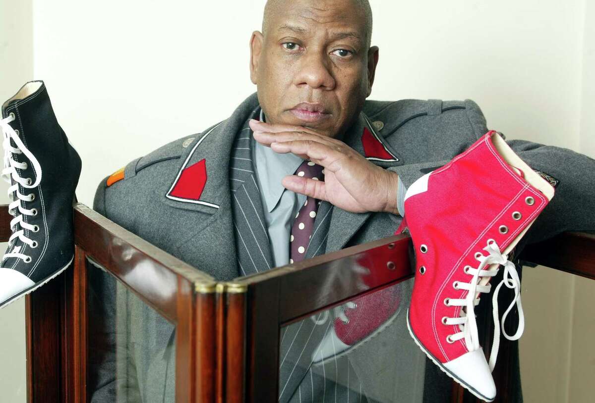 Fashion legend Talley fondly recalls friend de la Renta