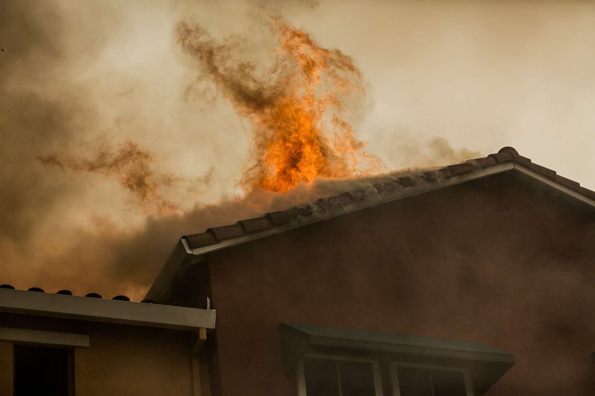 Wine Country wildfires: Residents in shock as Santa Rosa neighborhoods ...
