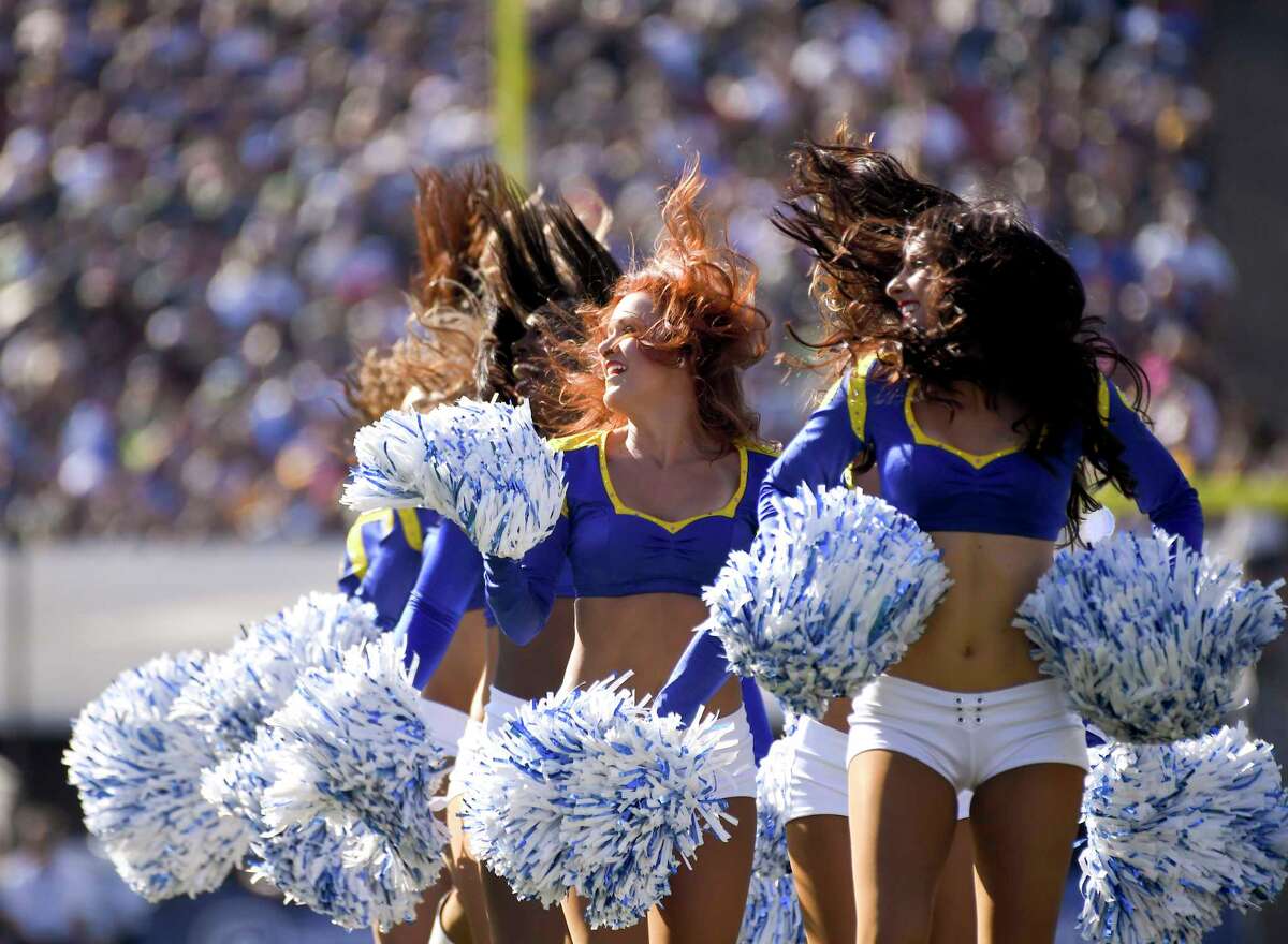 NFL cheerleaders from Week 5