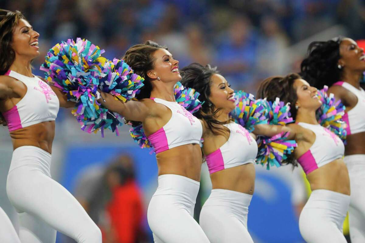 NFL cheerleaders from Week 5