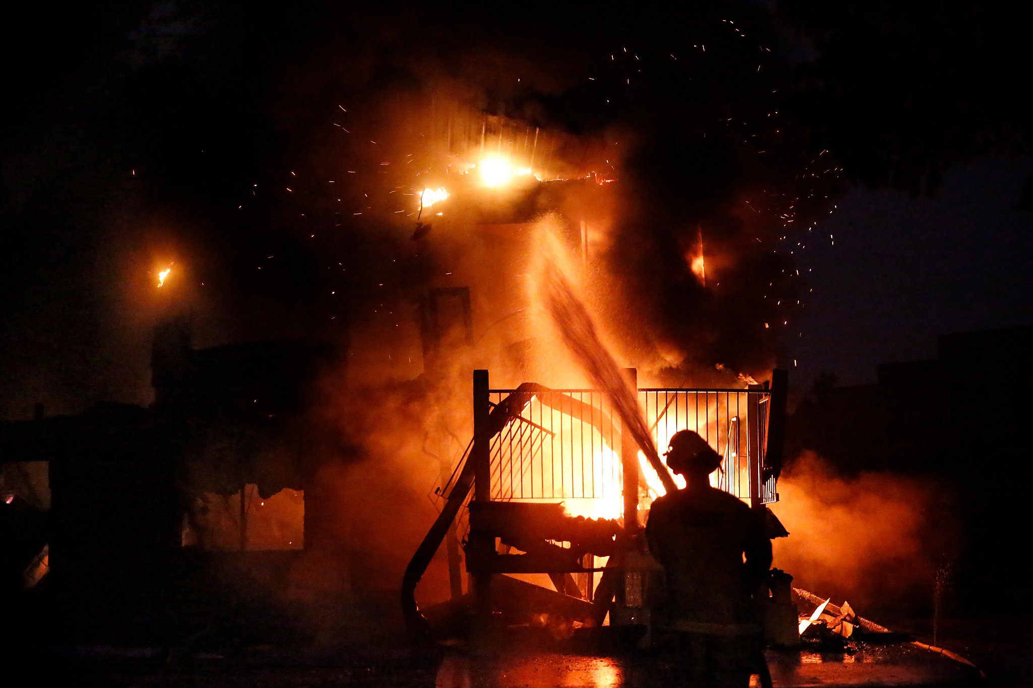 Updated: Where fire victims can apply for tax relief and FEMA grants ...