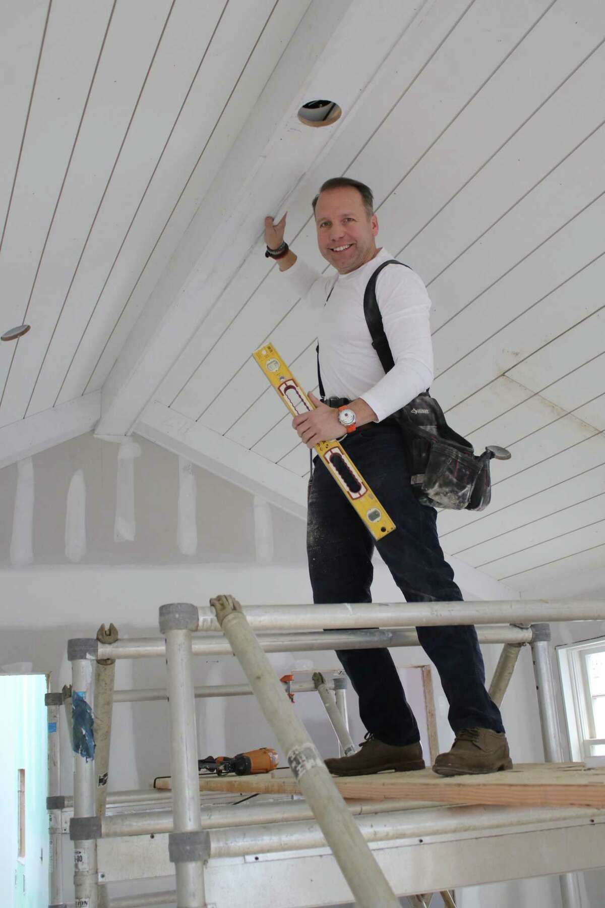 Mar Jennings’ makeover show banishing bad design house by house