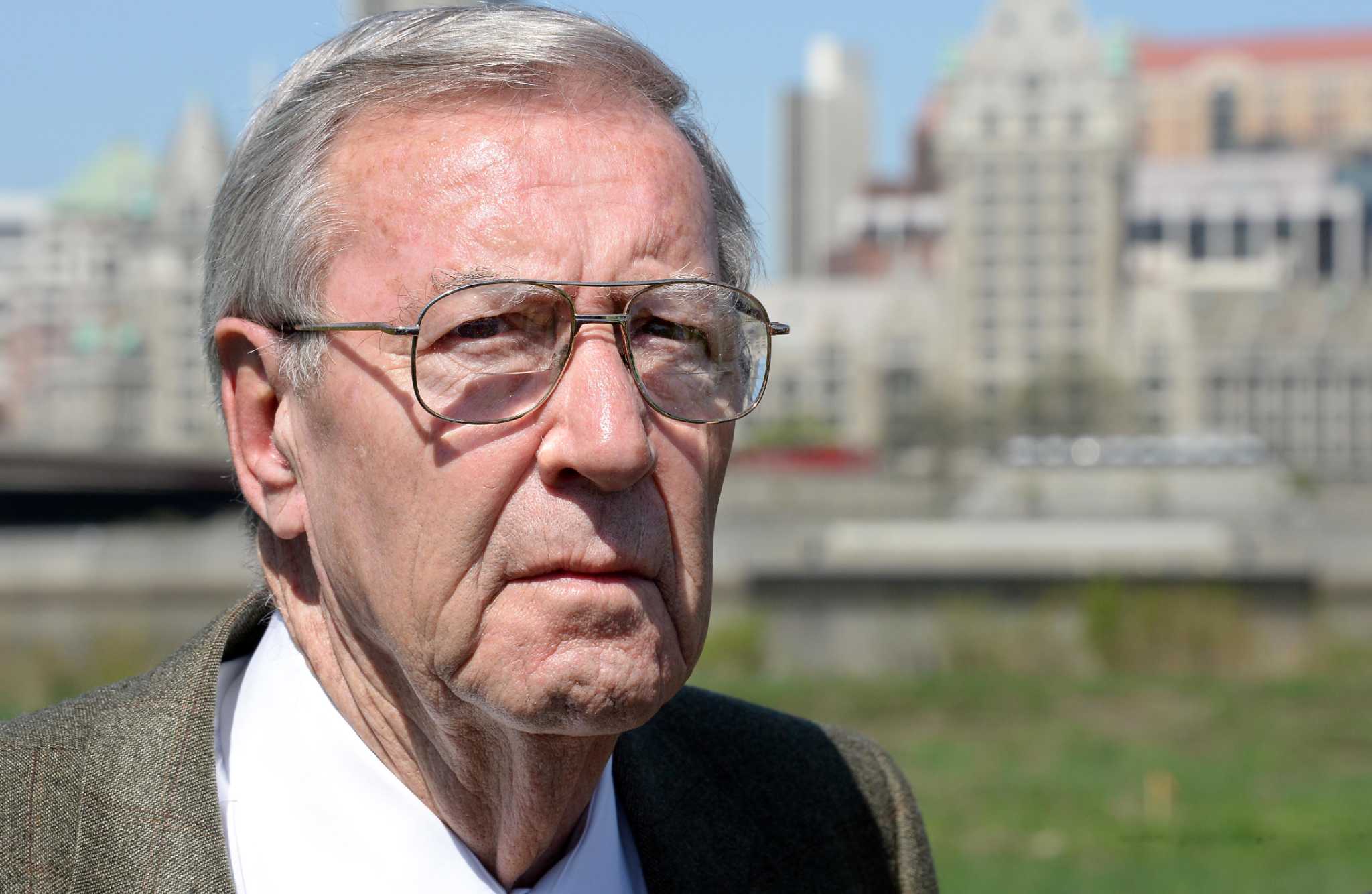 Schreibman well ahead in judge's race