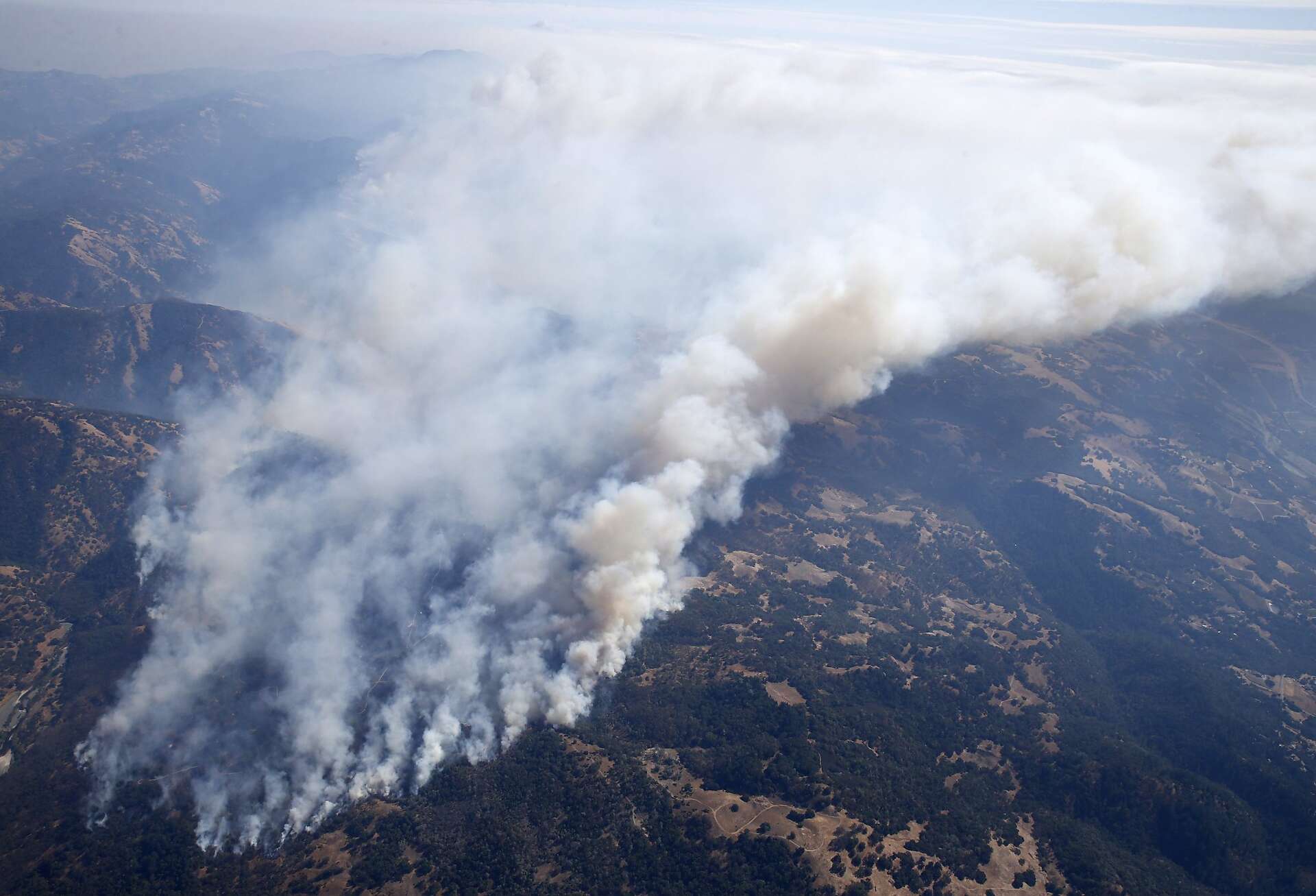 Watch smoke from the Wine Country fires flow across California