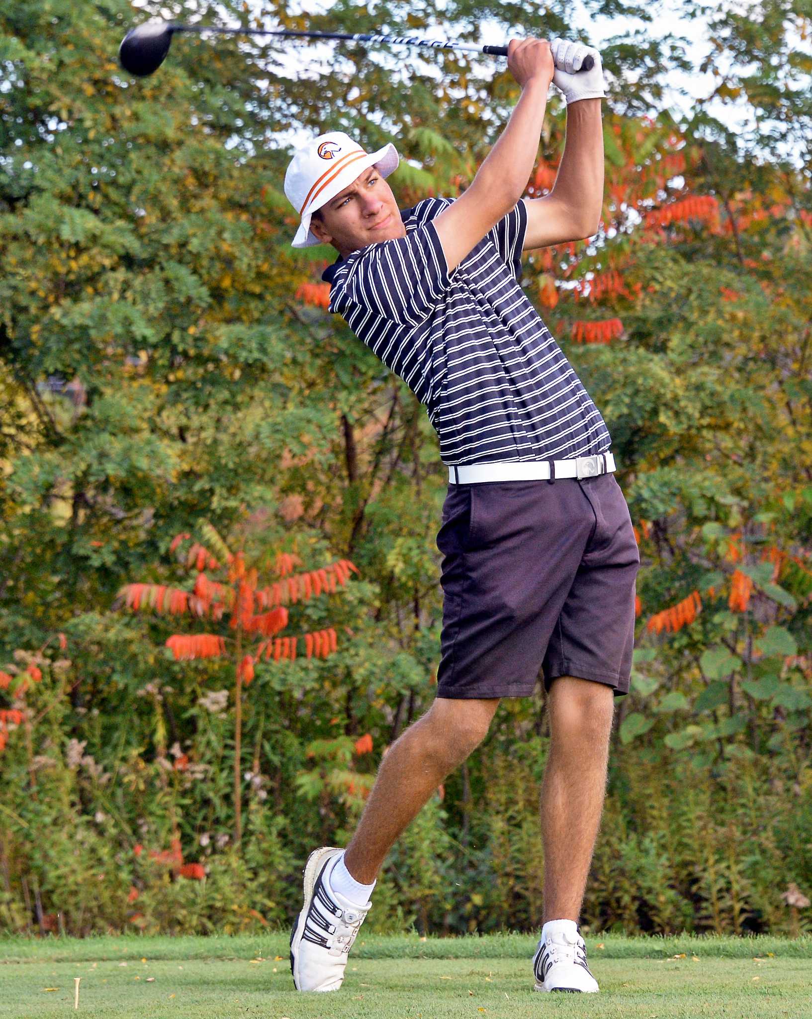 Austin Fox gives family a fifth sectional crown