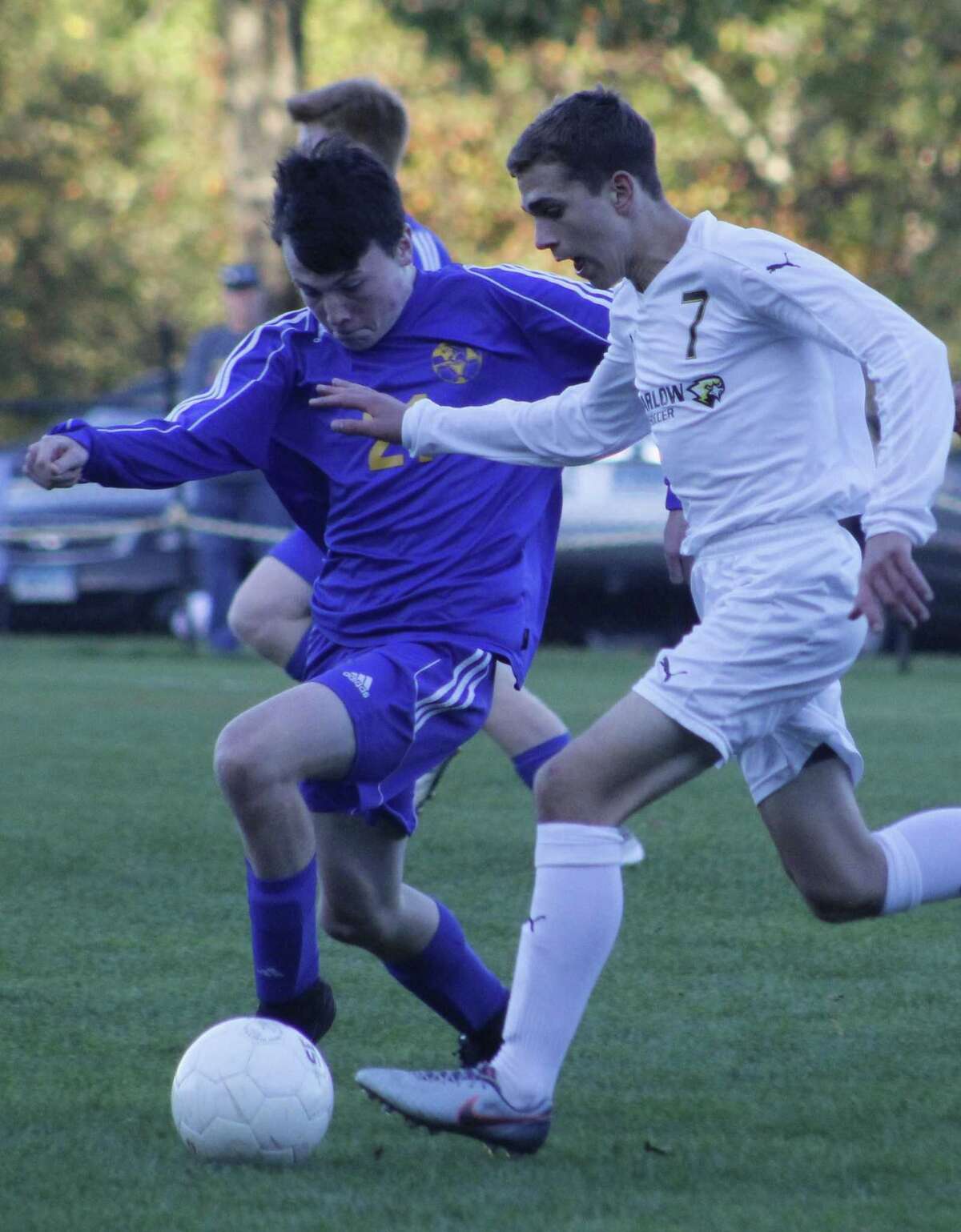 Newtown boys edge Barlow in clash of SWC soccer powers