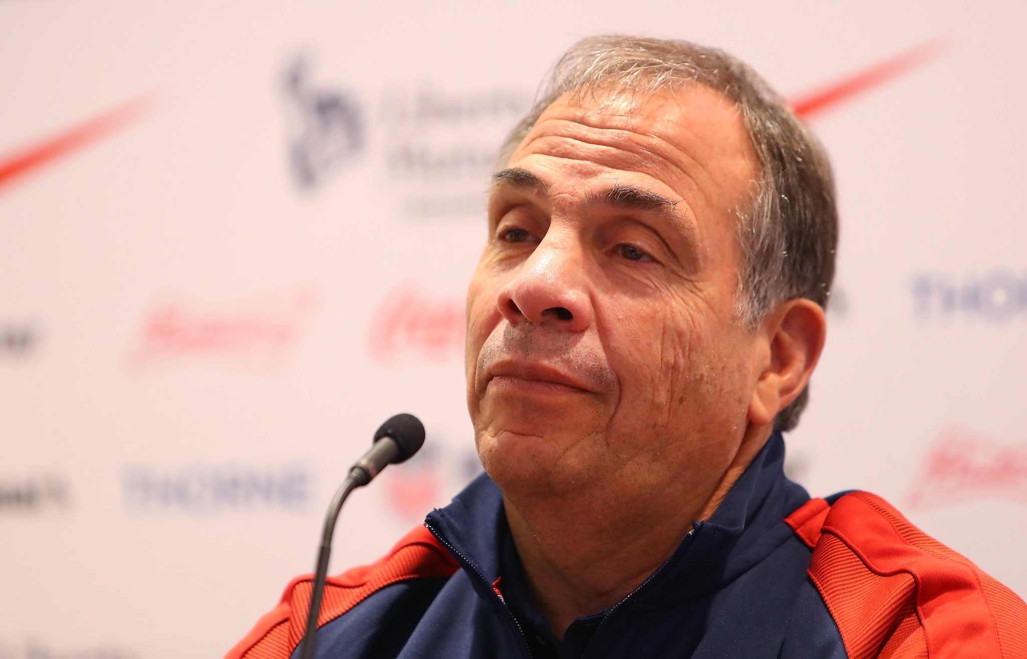 Bruce Arena quits after U.S. misses World Cup