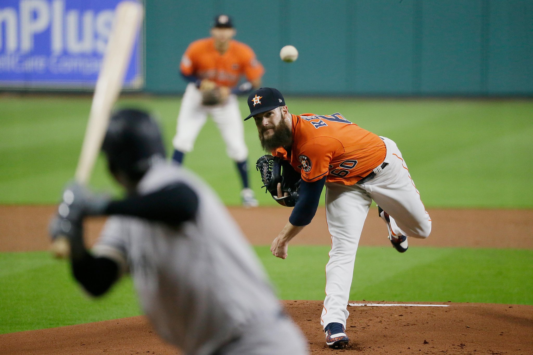 Dallas Keuchel leads Astros over Yankees in ALCS opener