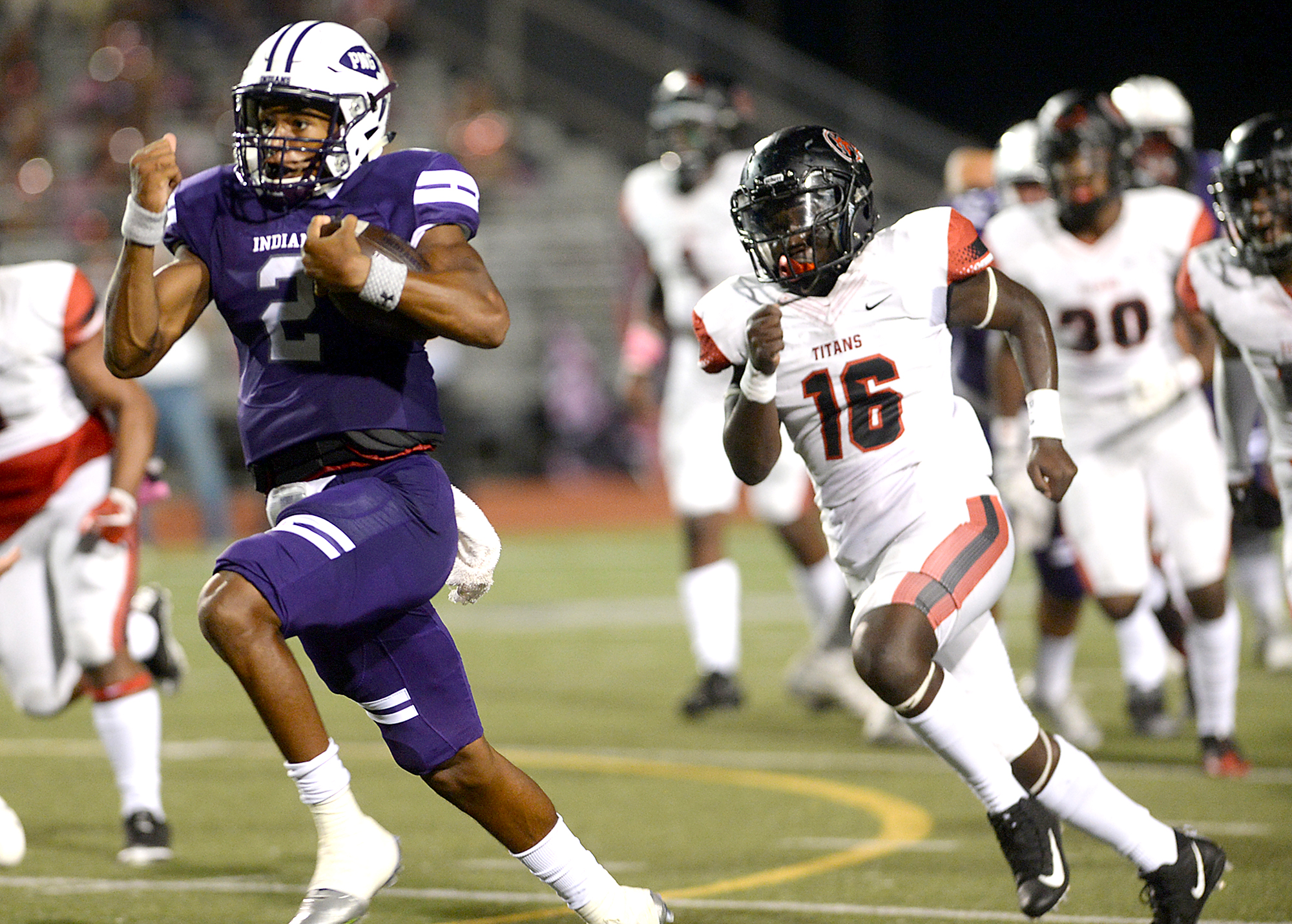 Roschon Johnson named finalist for Mr. Texas Football Player of the Year