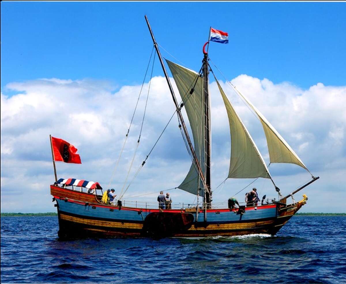 Replica Ship Onrust Making A Stop replica-ship-onrust-making-a-stop