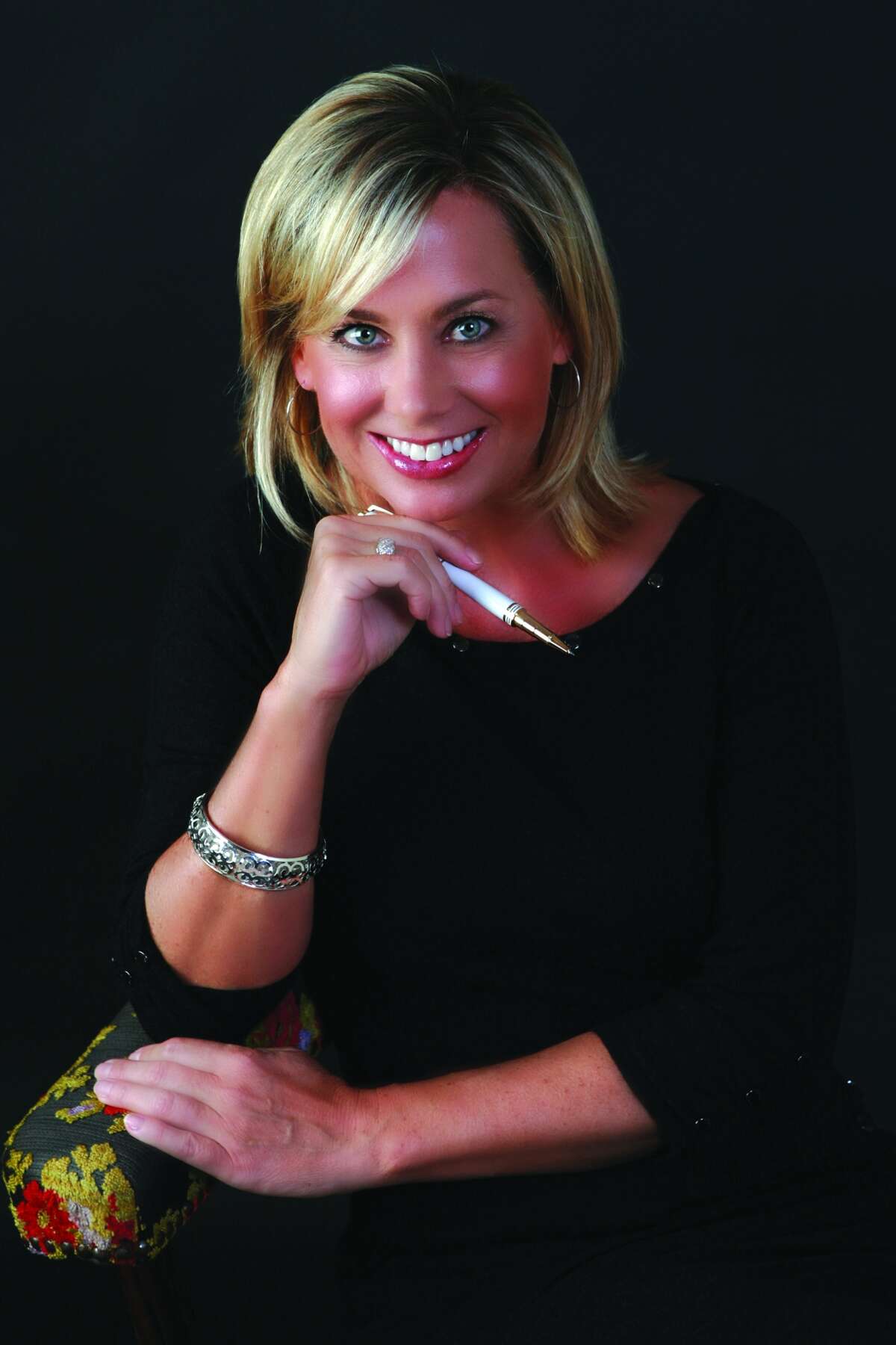 SIUE's Arts & Issues to present "Five Days in November"