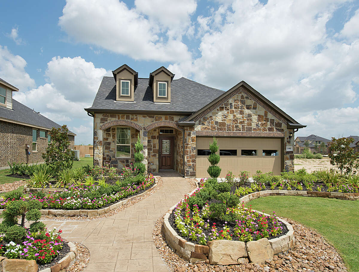 The Groves unveils more model homes, Harvey incentives